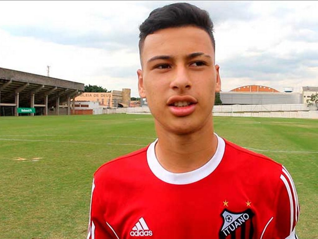 Gabriel Martinelli | Age, Career, Net Worth, Dating, Engaged, Arsenal ...