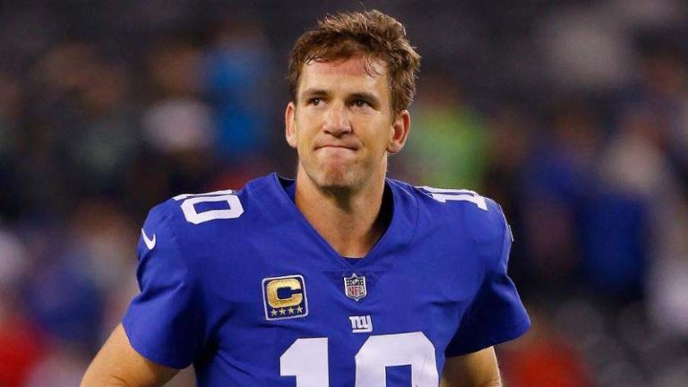 Eli Manning Biography | Awards, Achievements | Wife, Daughters