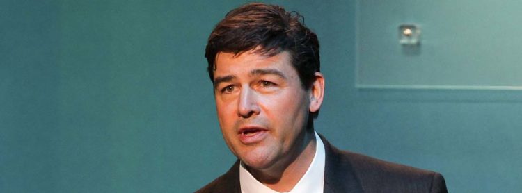 Kyle Chandler Biography | Career | Net Worth 2020 | Wife, Movies, Height